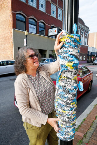 That’s a wrap: Crochet enthusiasts plan ‘yarn bombing’ of downtown ...